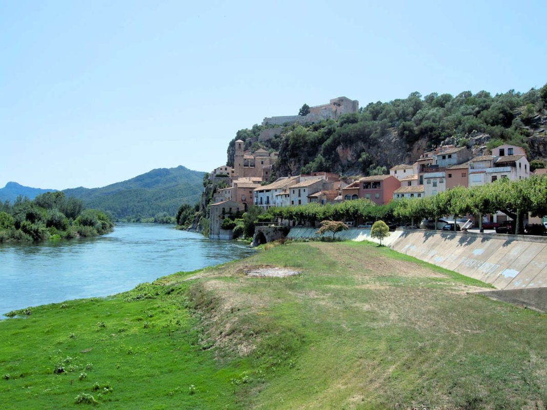 LOS 10 PUEBLOS MÁS BONITOS DE TARRAGONA + MAPA