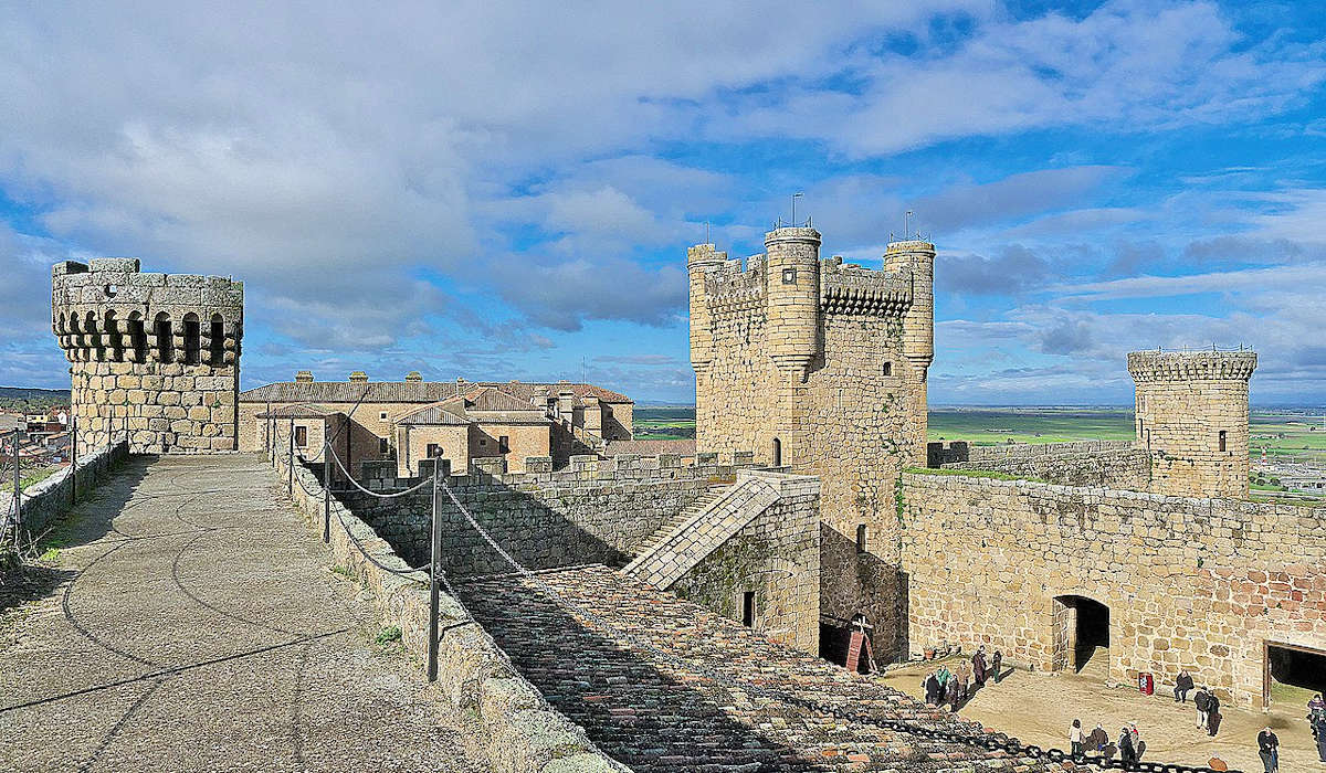 OROPESA » Qué ver y hacer a los pies de la Sierra de Gredo