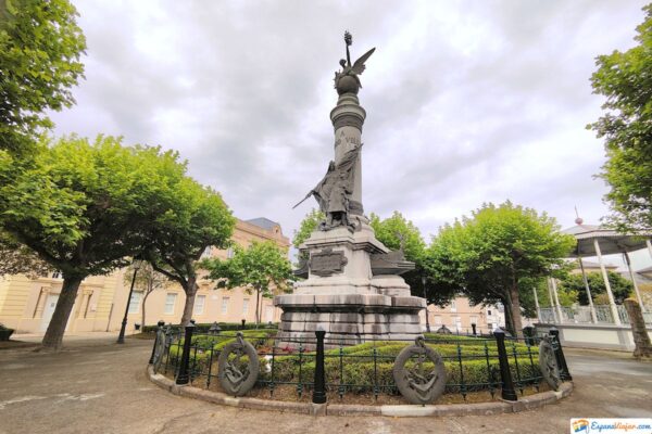 CASTROPOL » Qué ver y hacer. Pueblo ejemplar de Asturias.