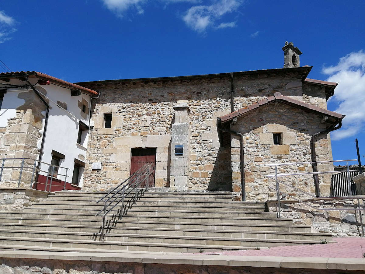 ARAYA » Qué ver y hacer. A los pies del monte Aratz.