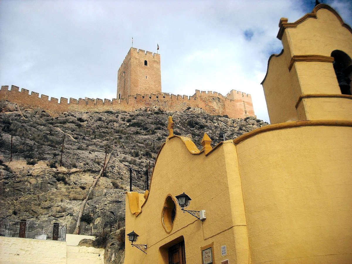 SAX » Descubre qué ver y hacer en este pueblo encantador