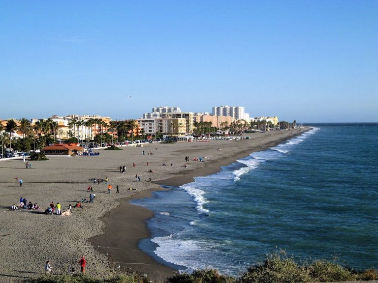 LAS 15 MEJORES PLAYAS DE GRANADA + MAPA