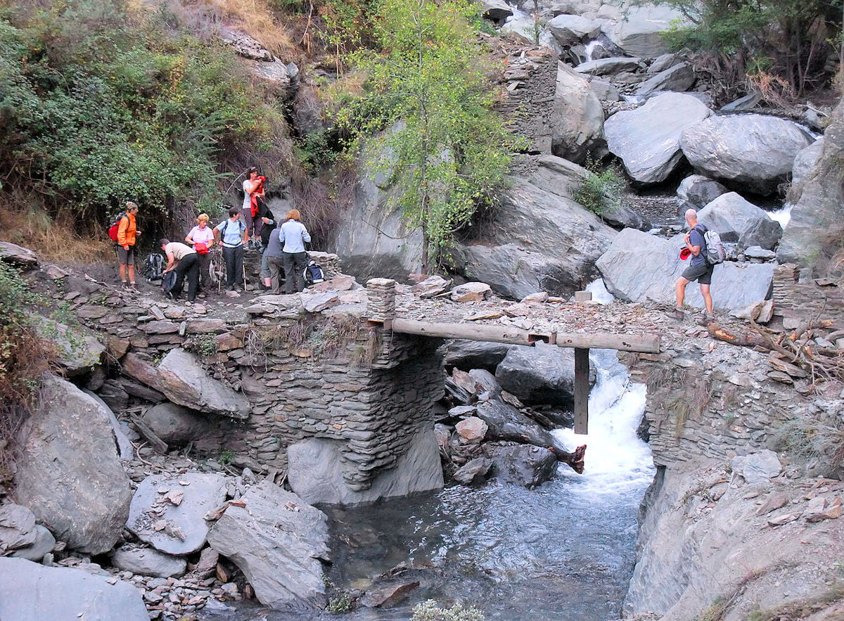 CAPILEIRA » Qué ver y hacer en este pueblo granadino
