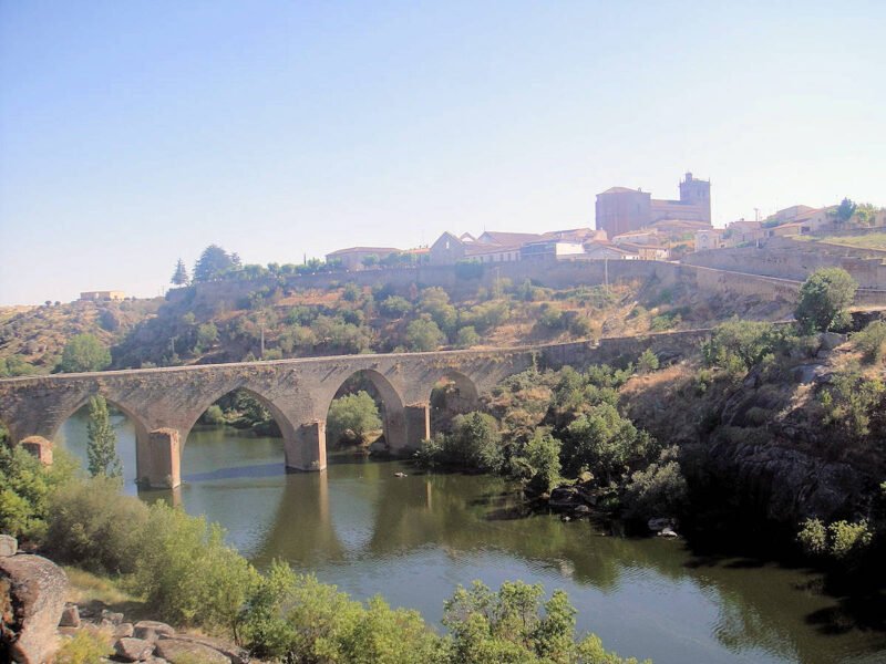 LEDESMA » Un lugar con grandes historias tras sus murallas