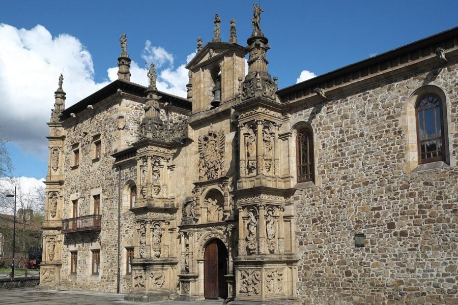 AZPEITIA » Qué ver y hacer, un viaje a "tierra santa".