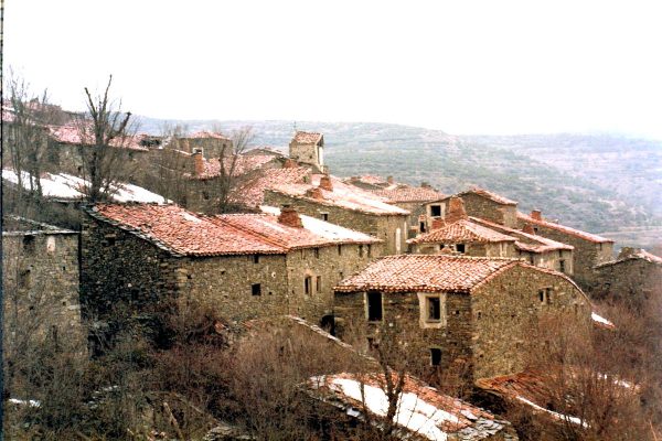FUENTEBELLA » Qué Ver y Hacer en este curioso poblado