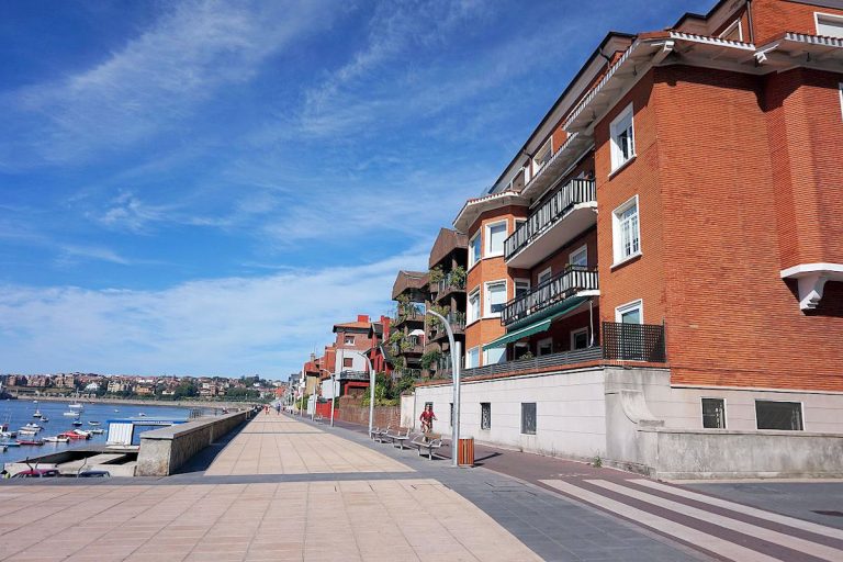 GERNIKA LUMO » Qué ver y hacer. Pueblo símbolo de vida, esperanza y paz ...